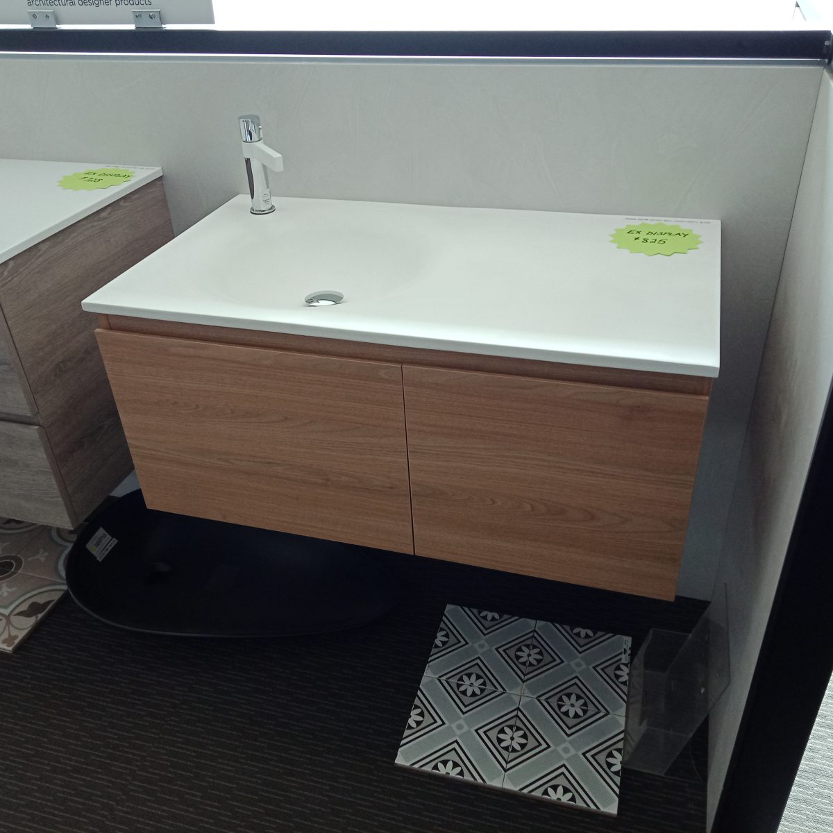 Ex Display & Clearance - Bathroom International